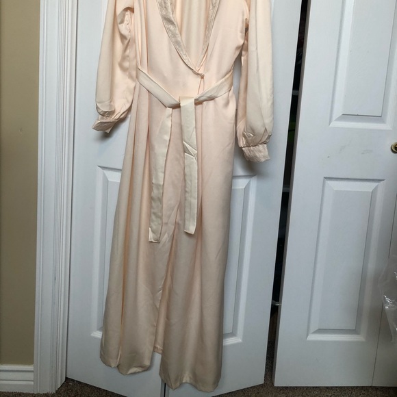 pearl & lace | Intimates & Sleepwear | Vintage Robe 96s Size Small 1012 ...